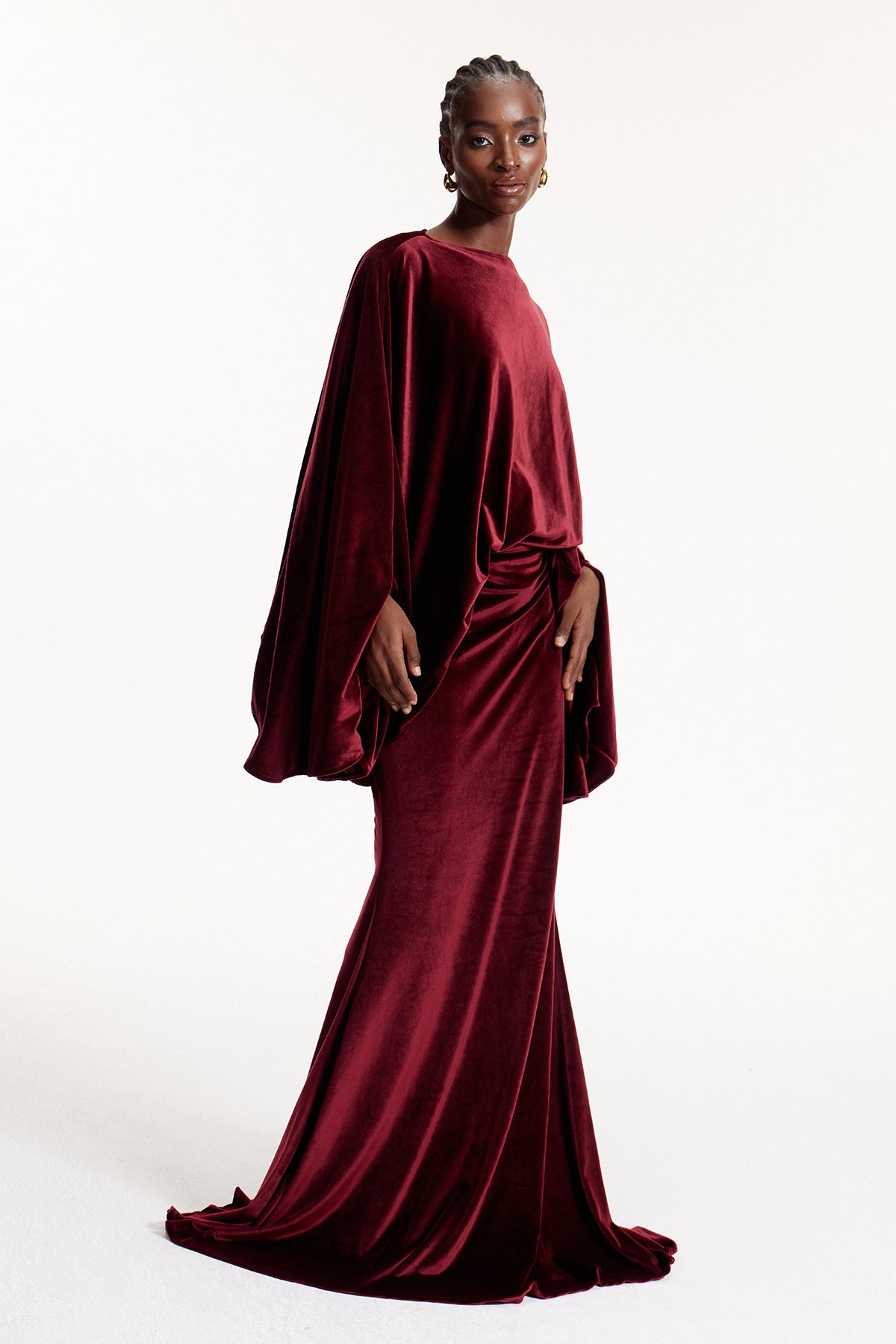 Dixon Cape Sleeve Ruch Velvet Maxi Dress In Wine – Innovare Denim