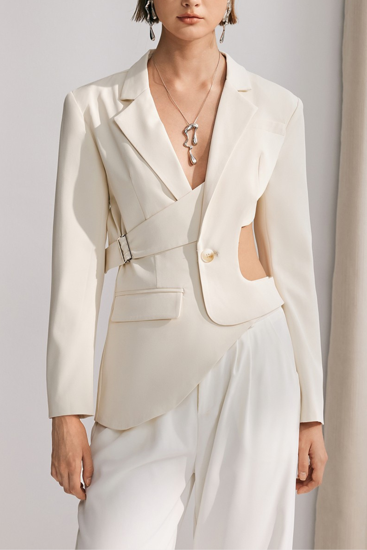 Morgan Asymmetric Cutout Blazer In White (Copy) – Innovare Denim